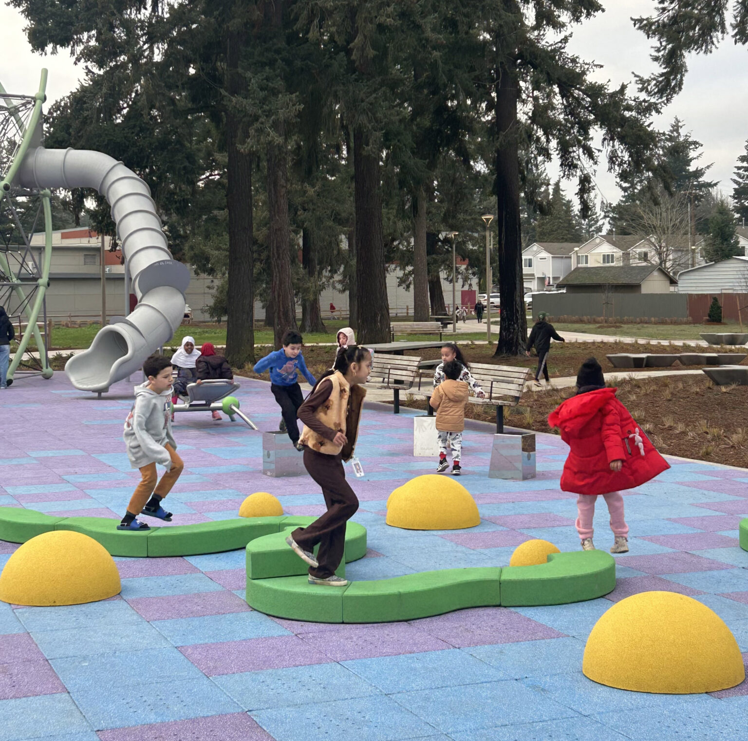 ¡Mill Park renace con un nuevo parque lleno de vida en el Este de Portland! - Oregon Pero En Español